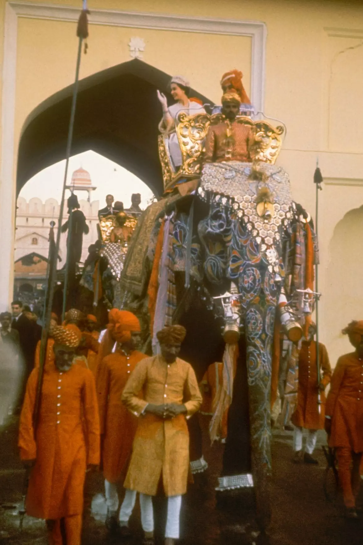 Ymweliad y Frenhines Elizabeth II â Jaipur