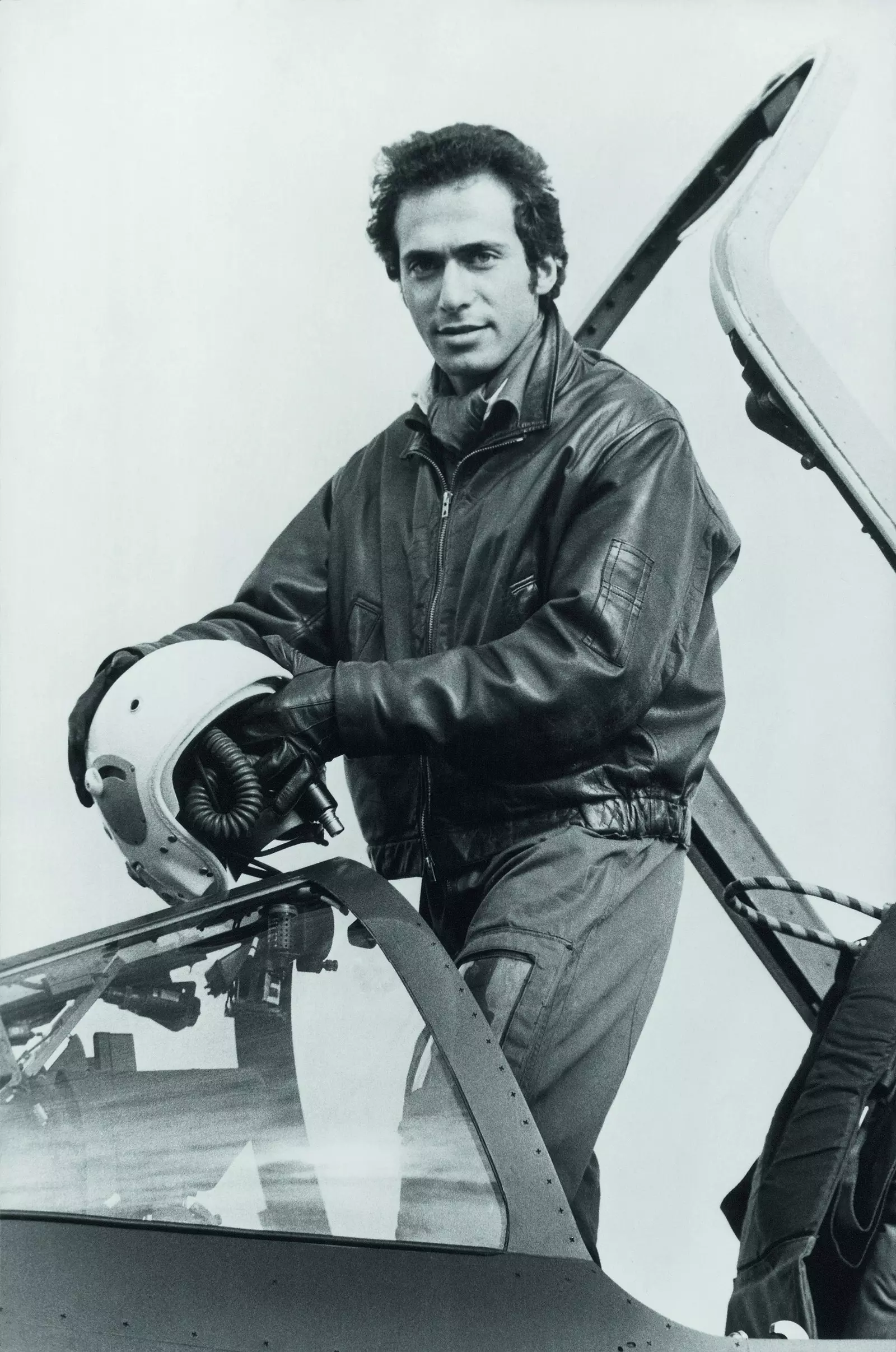 Olivier Dassault në bordin e një avioni.