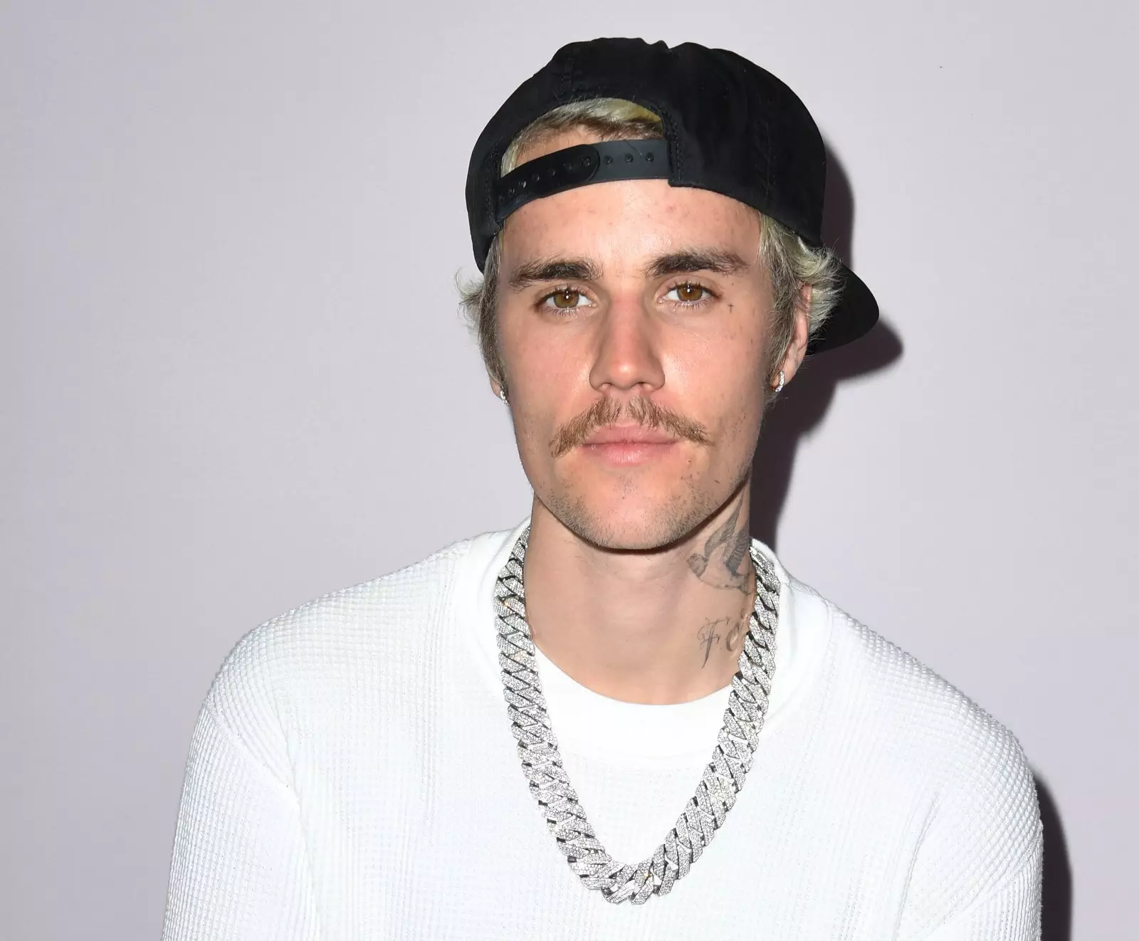 Cûstîn bieber.