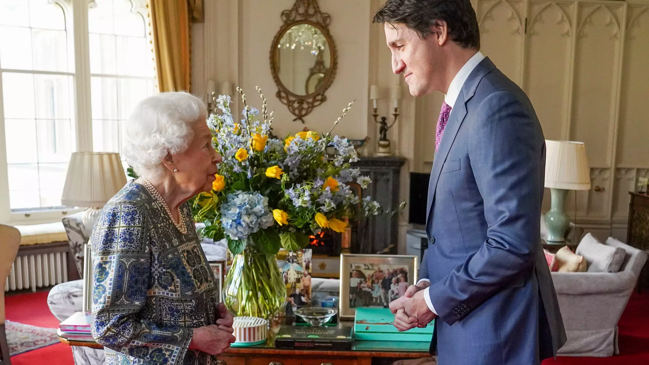 Keninginne Elizabeth II ûntfangt Justin Trudeau yn Windsor