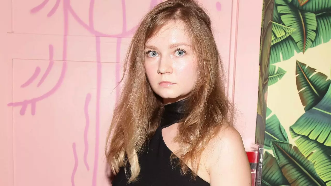 E lima mea matou te iloa e uiga ia Anna Delvey faafetai i lana Instagram