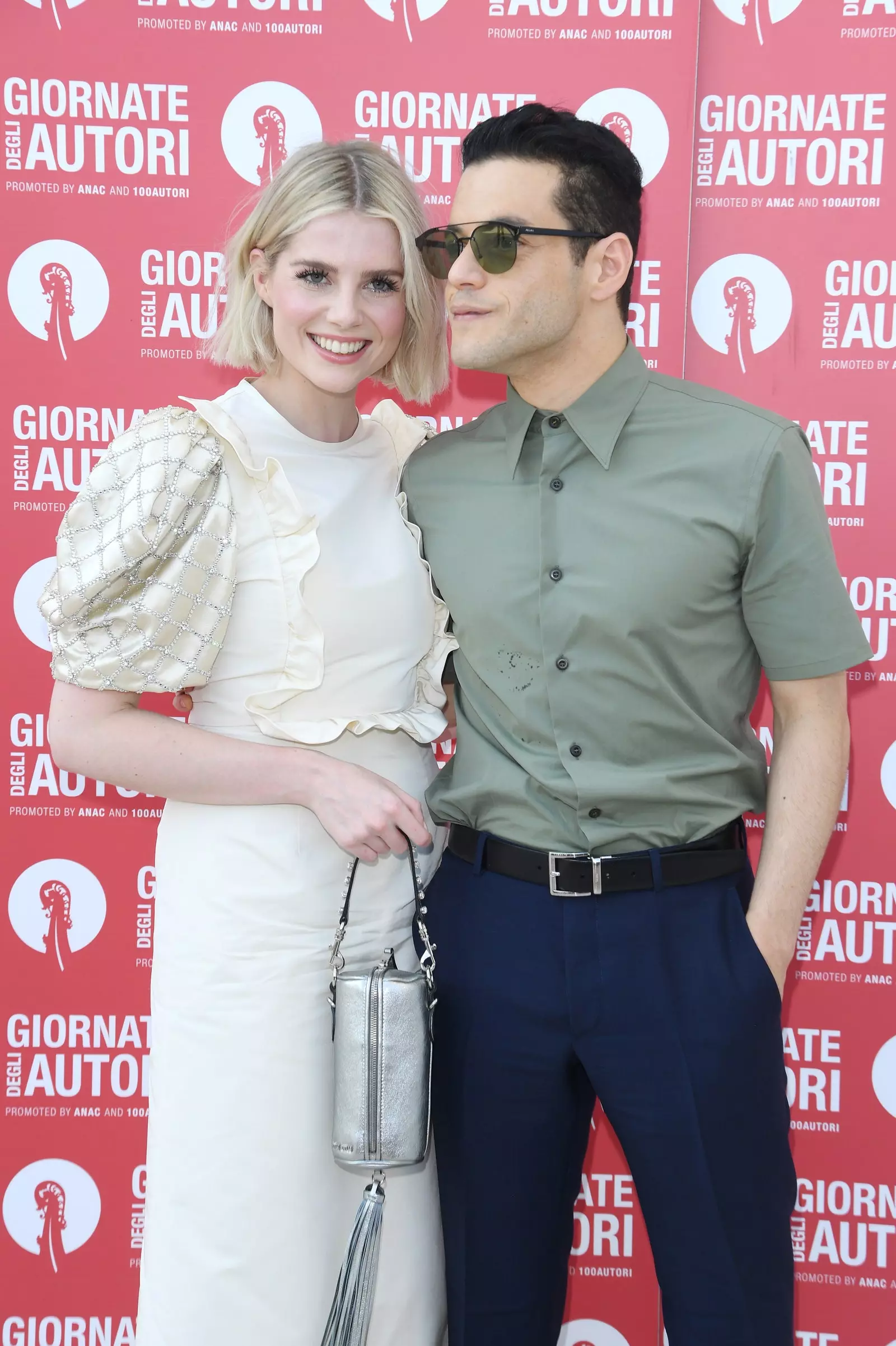 Lucy Boynton naRami Malek paMiu Miu photocall.