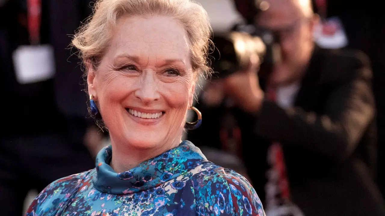 O vestido de Givenchy co que Meryl Streep deslumbrou en Venecia