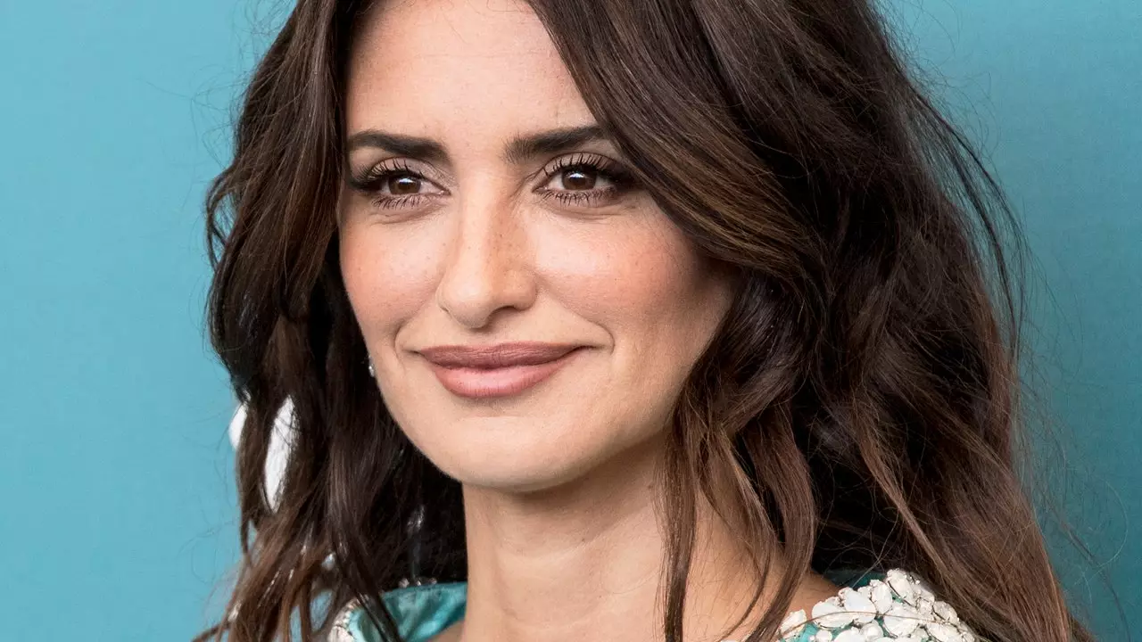 Penelope Cruz, masutu ezvishongo, mipendero uye madhirezi engano: iwo akanakisa 'zvitarisiko' zveVenice Film Festival.