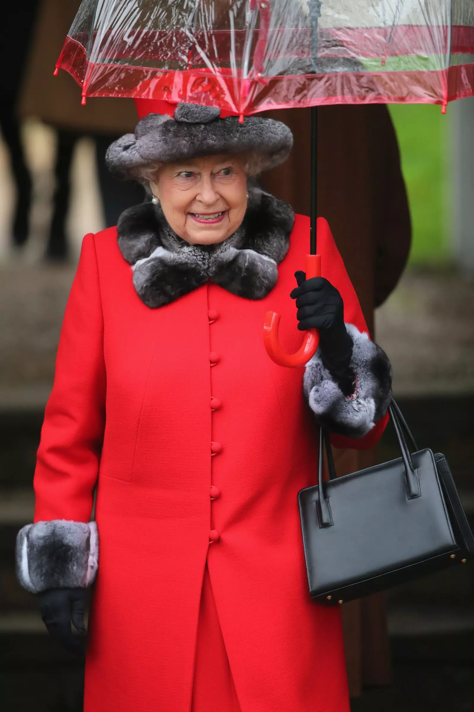 Matou te talanoa i taimi uma e uiga ia Meghan ma Kate ae o masiofo moni o sitaili o le 'tupu' sinia