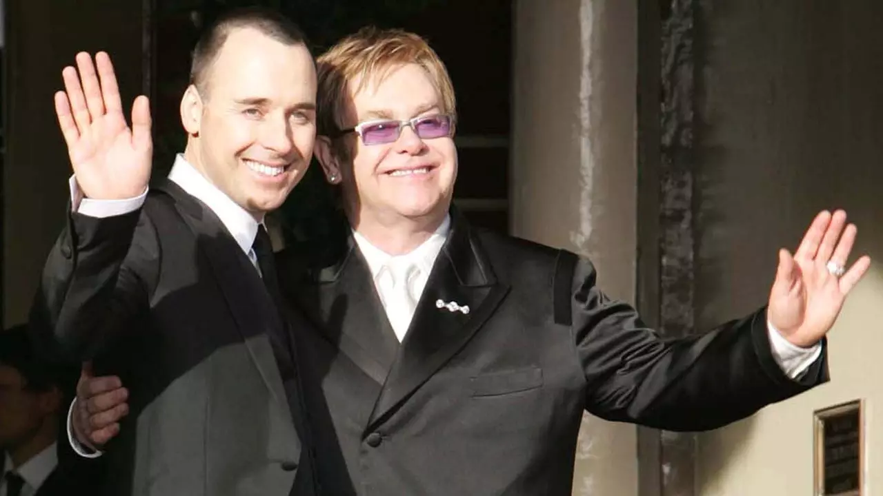 Ubukwe bwa Elton John na David Furnish: gukundwa gutunguranye kurangirira kumurongo