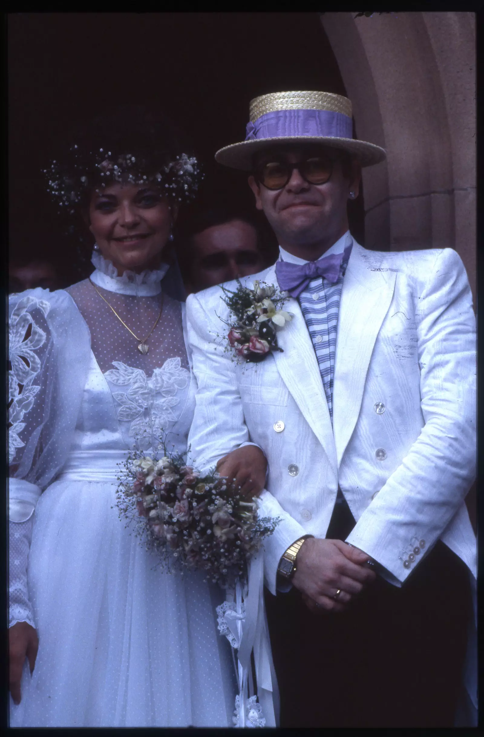 Elton John e Renate Blauer o día da súa voda.