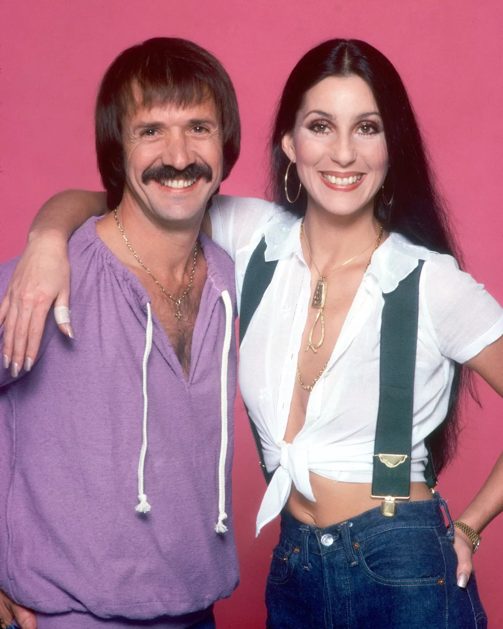 Cher ja hänen ex-miehensä Sonny Bono vuonna 1977 Los Angelesissa California.nbsp