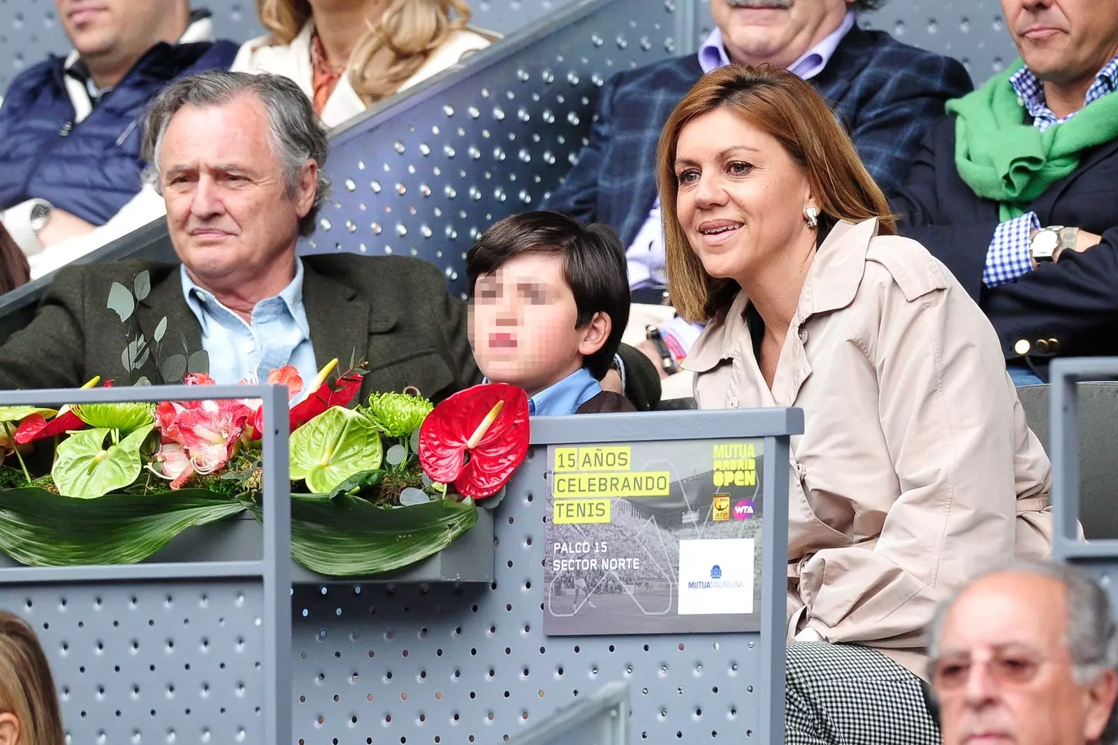 María Dolores de Cospedal avec son mari et son fils à l'Open de Madrid 2016.