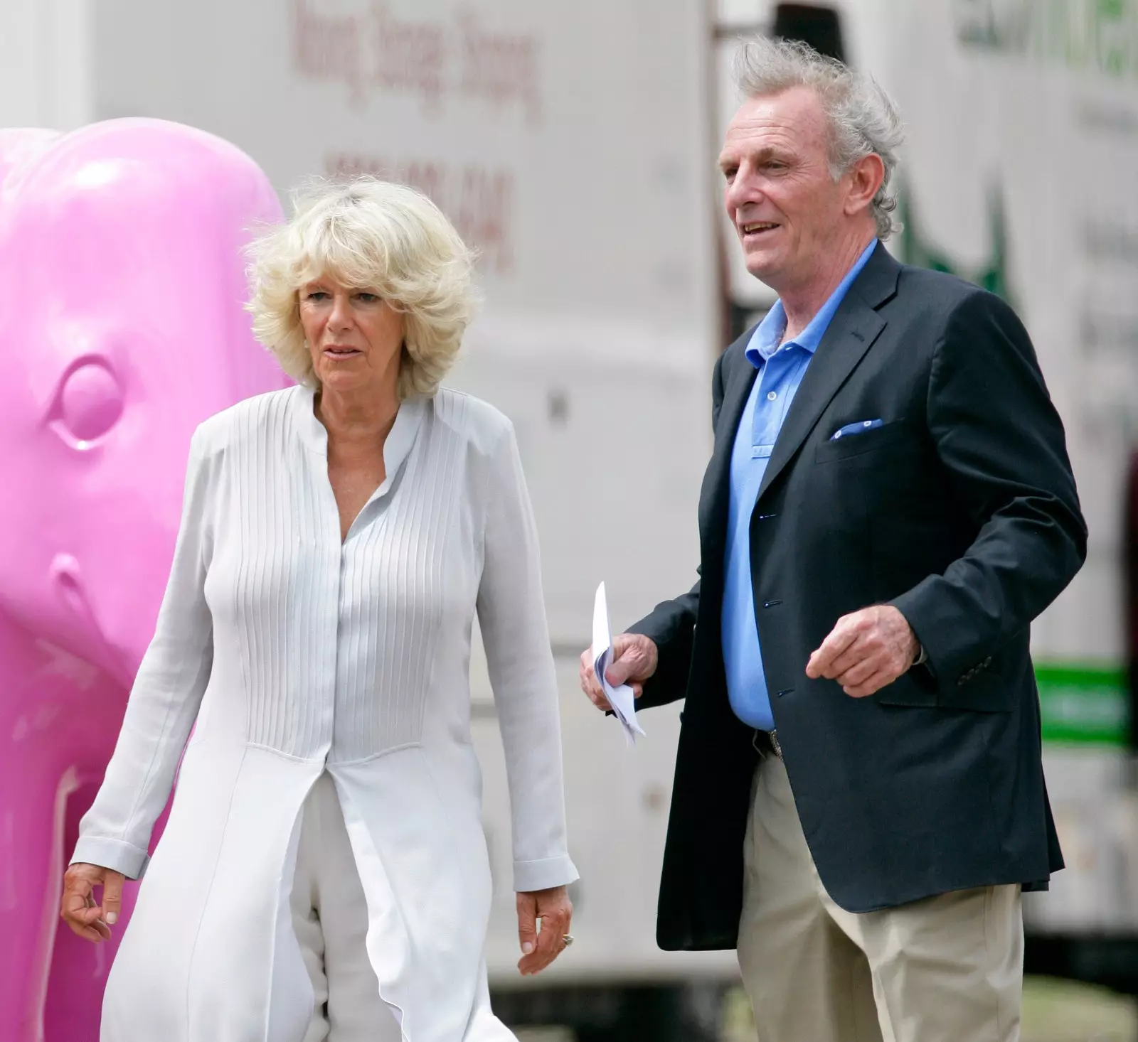 The Duchess of Cornwall dengan saudara laki-lakinya Mark Shand pada tahun 2010