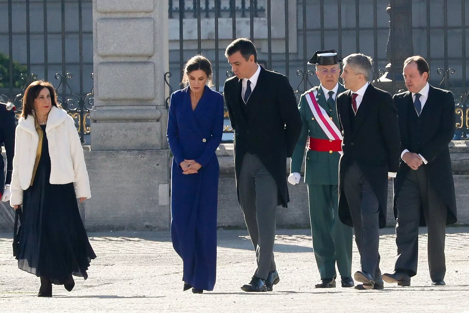 La portempa Prezidanto de la Registaro interparolas kun Doña Letizia.