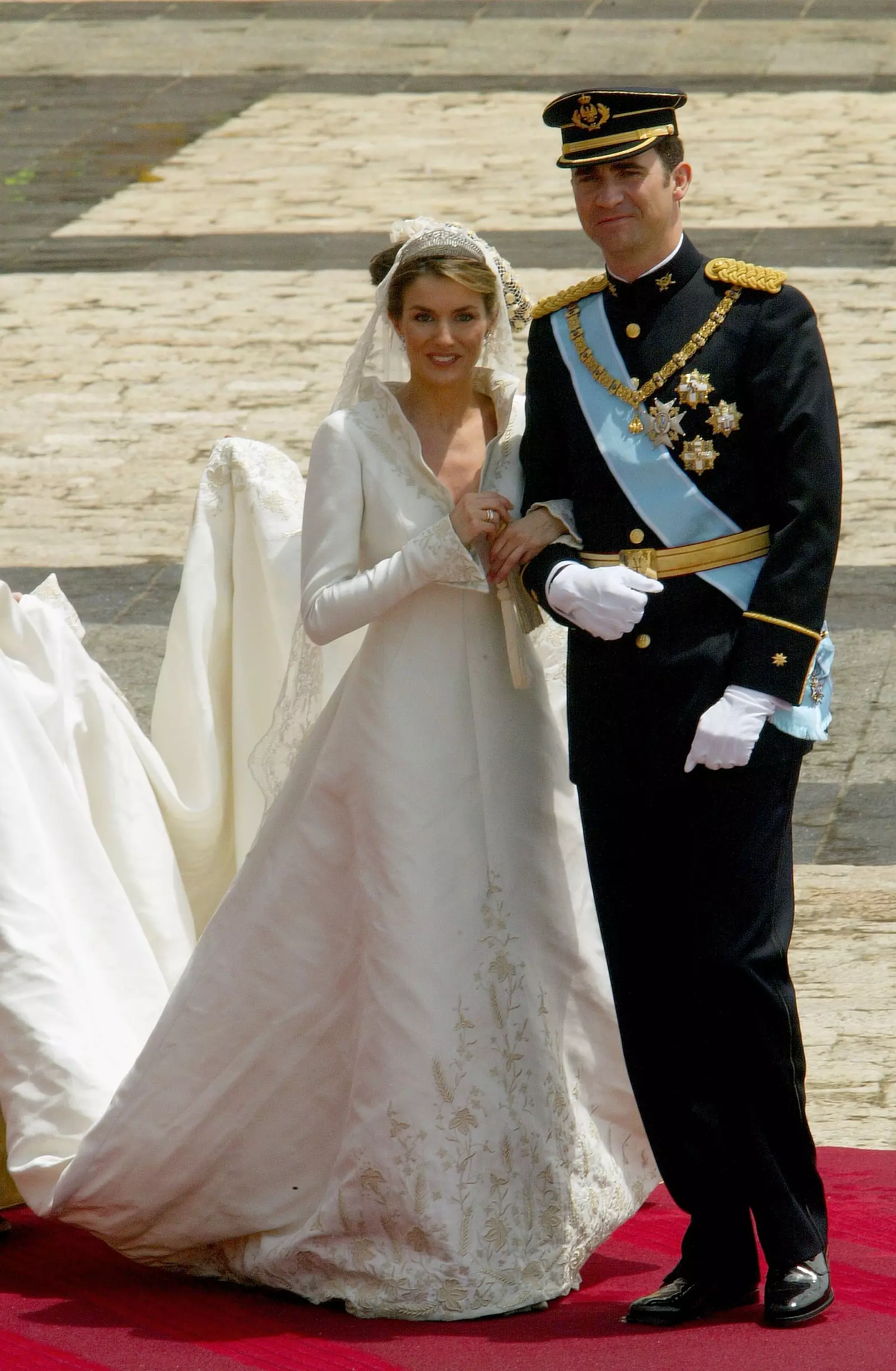 La robe de mariée de la reine Letizia de Pertegaz.