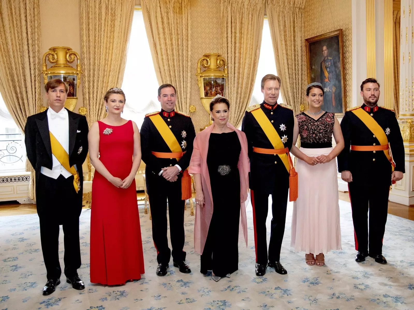 The Grand Dukes of Luxembourg jeung opat ti lima barudak maranéhanana.