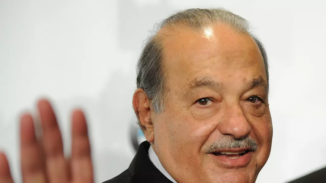 Carlos Slim ដែលជាមហាសេដ្ឋីម៉ិកស៊ិកដែលចង់ក្លាយជាស្តេចឥដ្ឋអេស្ប៉ាញ