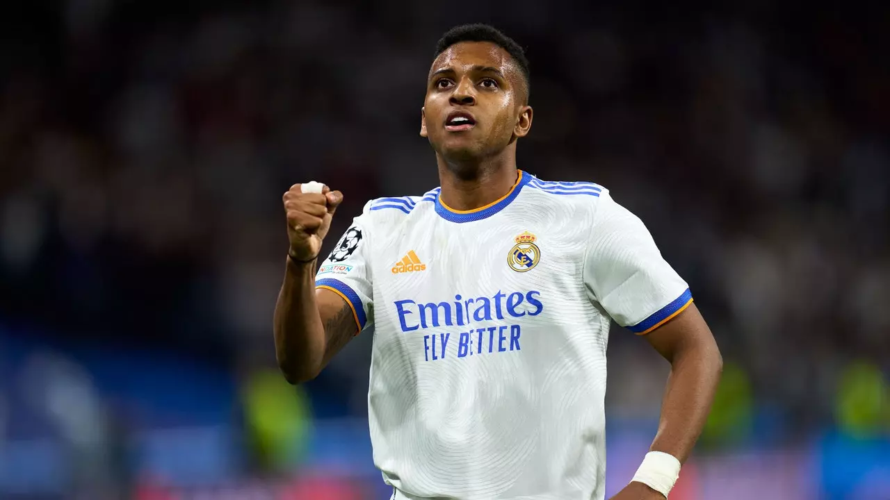 Iki Rodrygo, pahlawan anyar Real Madrid: biasa ing De María, parade karo pacar lan video game karo bapake sing isih enom.