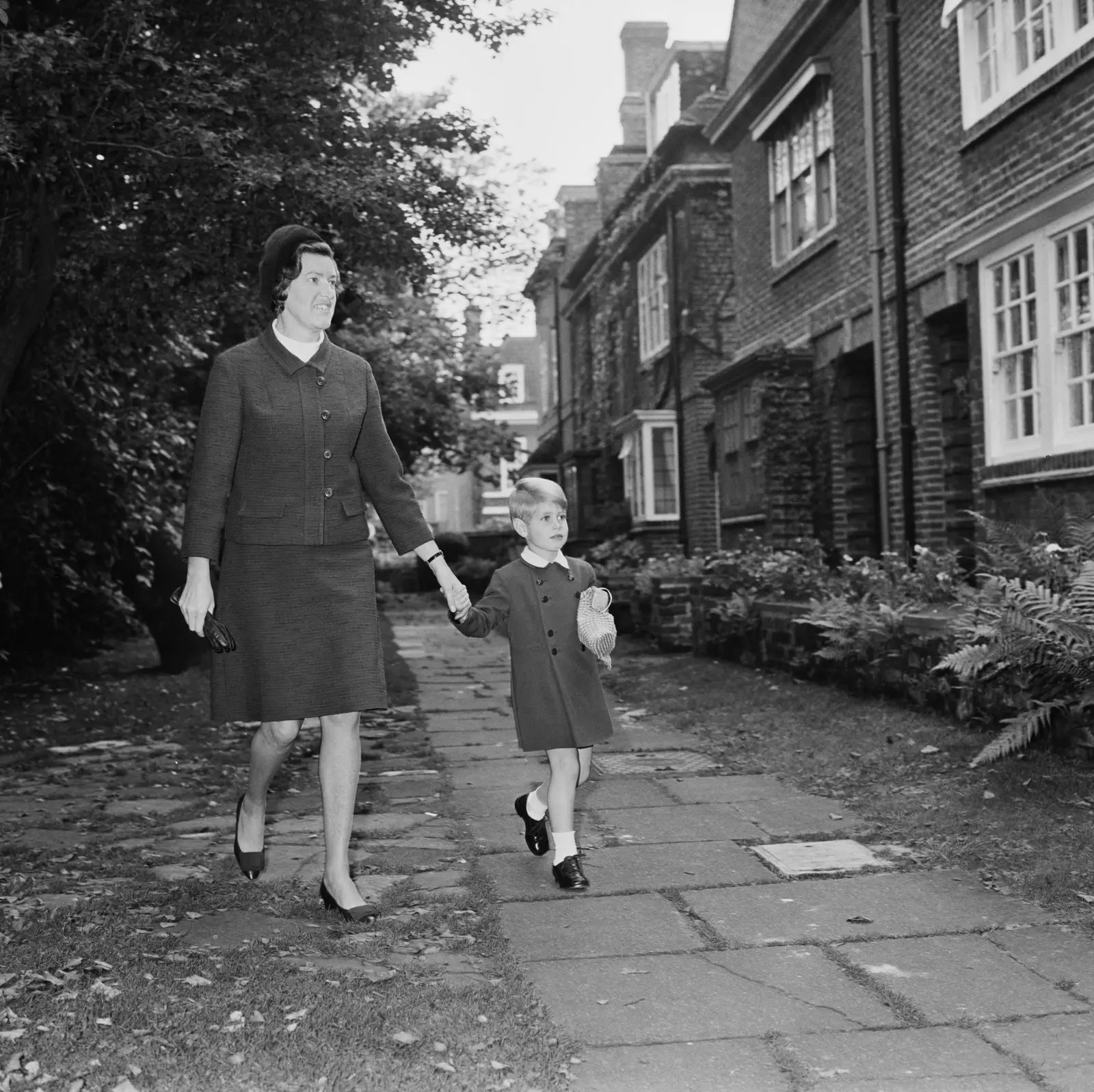 Mabel Anderson su princu Edwardu pirmą dieną mokykloje 1968 m.