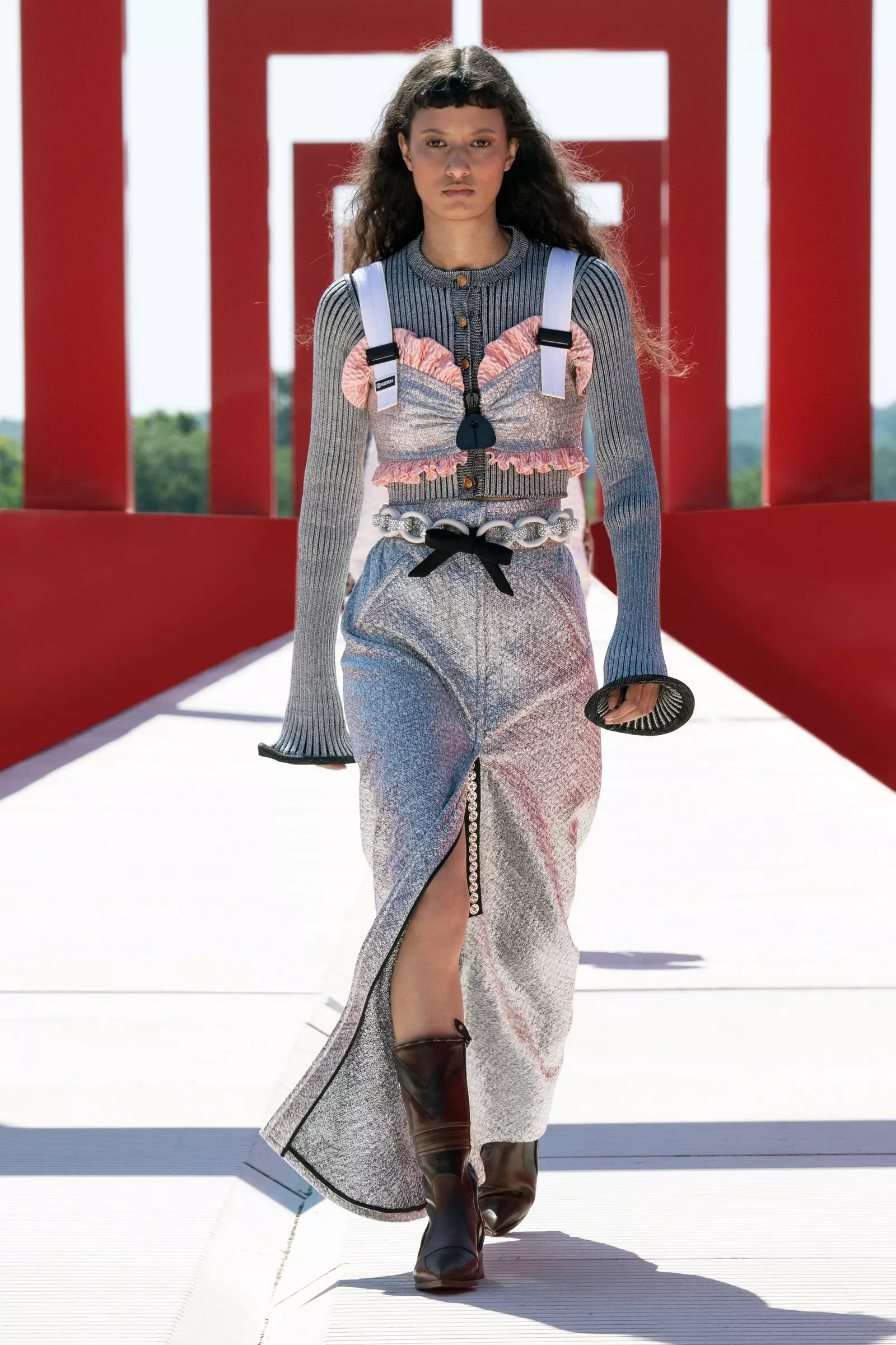 Louis Vuitton cruiseshow 2022