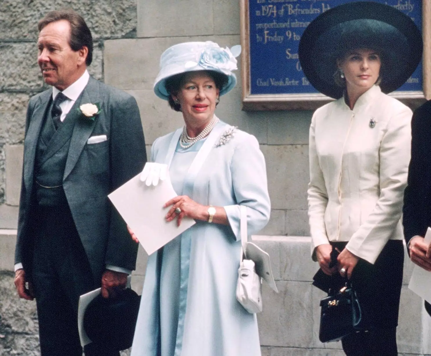 Lord Snowdon Margaret hercegnő és kísért fiuk Sarah Chatto esküvőjén.