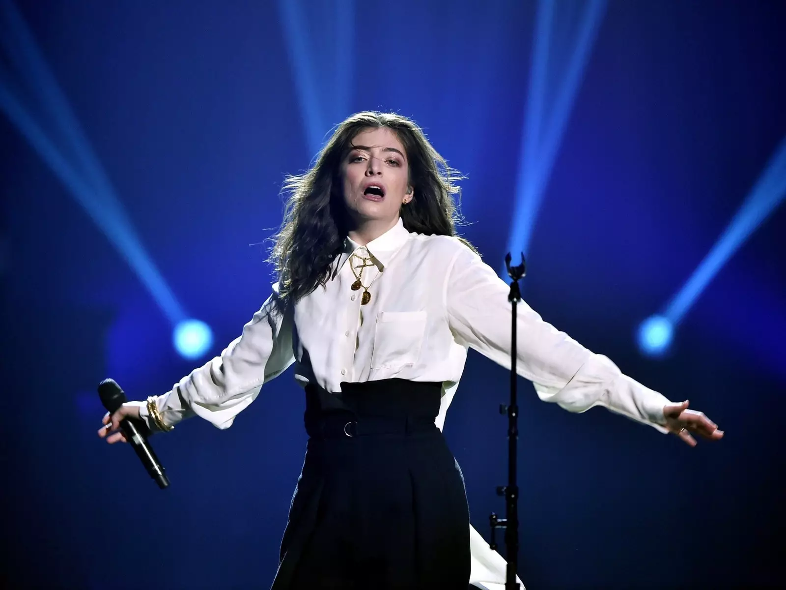 די פאַל פון Lorde אין די גראַממיס אָדער ווי צו דיסריספּעקט אַ שטערן