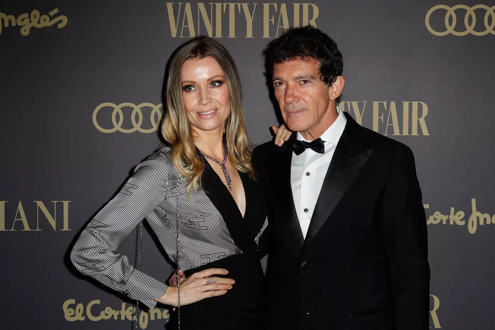 Antonio Banderas i njegova djevojka Nicole Kimpel na gala dodjeli nagrada Vanity Fair za osobu godine 2019.