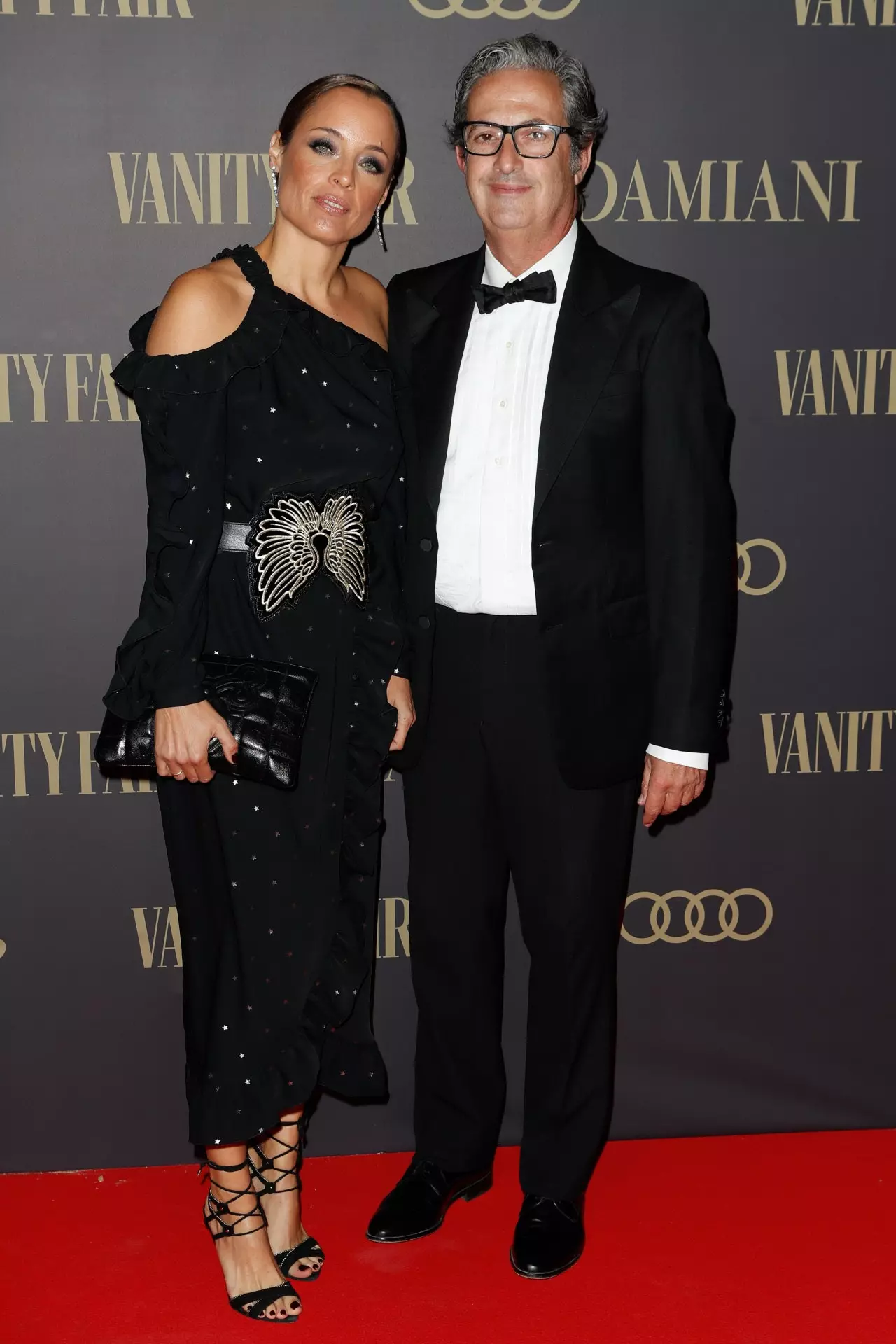 Alejandra Conde dan desainer Miguel Palacio di karpet merah Vanity Fair Person of the Year Awards.