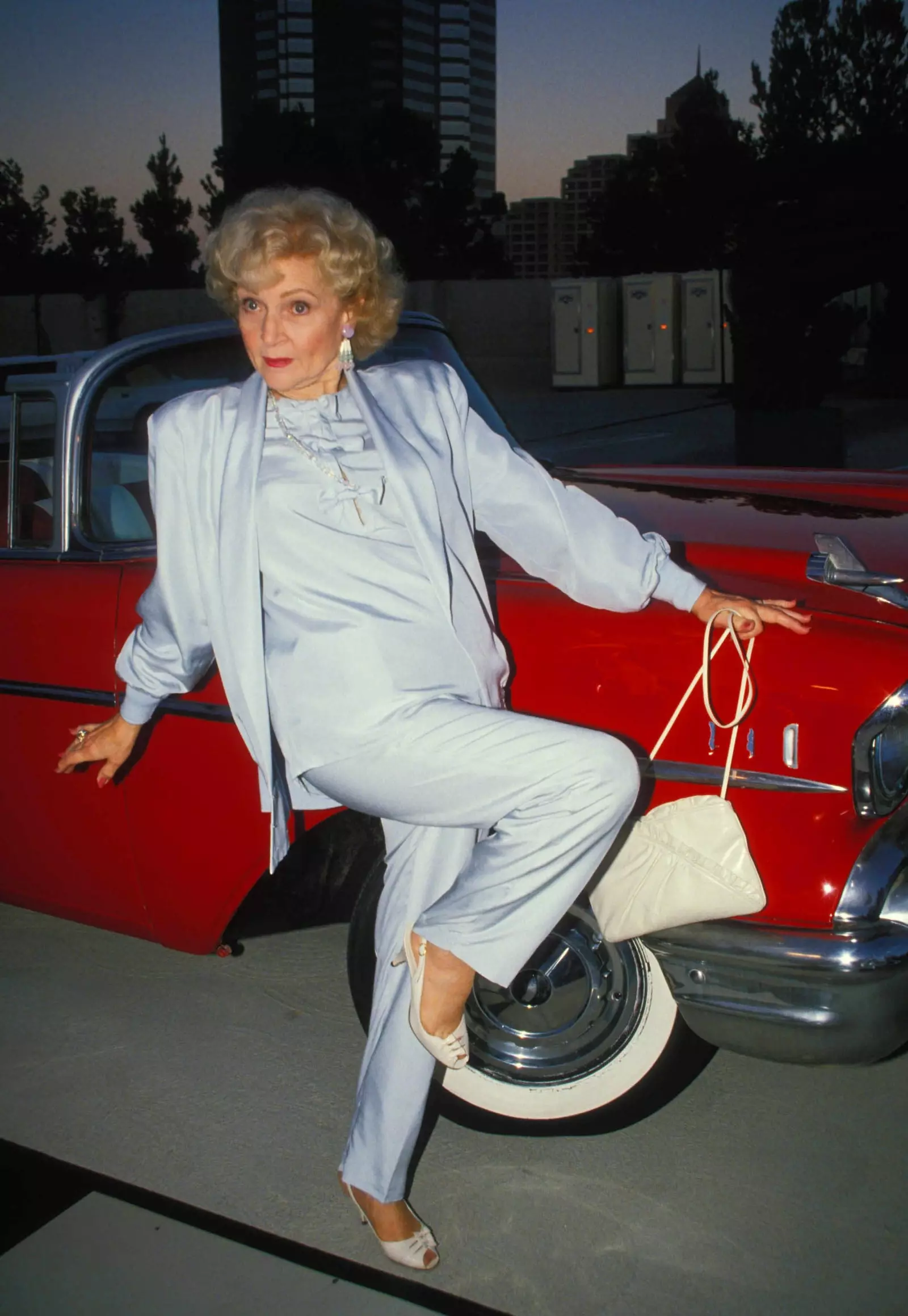 Adéu a Betty White amiga dels animals exemple de longevitat personal i professional i icona pop