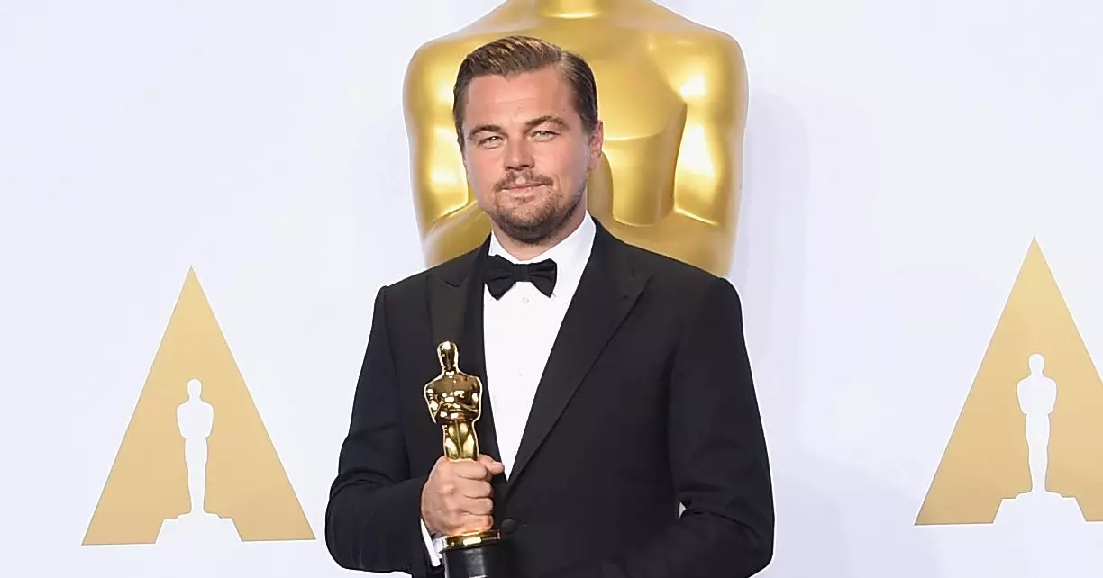 Leonardo DiCaprio, Oscar'ı ile.