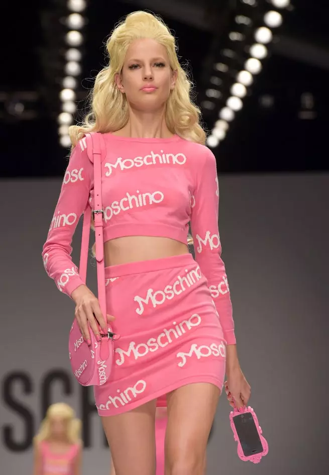 Moschino primavara vara 2015