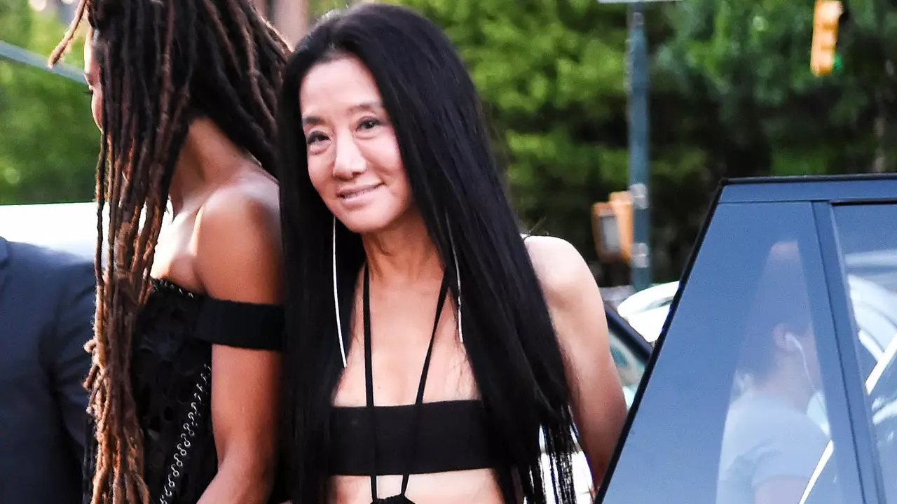 Vera Wang and her incredible physical form at the age of 70 leave everyone with their mouths open