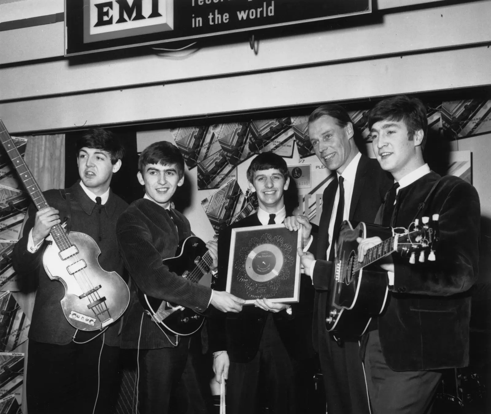 George Martin na Beatles mnamo 1963.