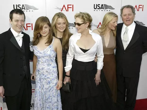 Meryl Streep ak Don Gummer ak kat pitit yo Henry Louisa Marnie ak Grace.