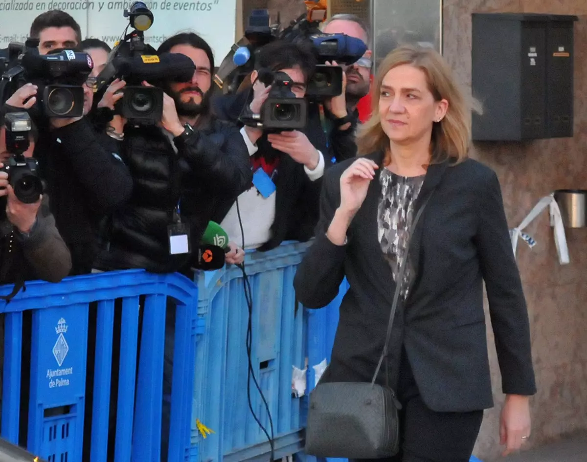 Cristina de Borbón 在審理 Noos 案時。
