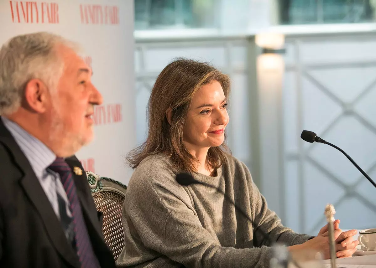 Cândido CondePumpido com Lourdes Garzón.