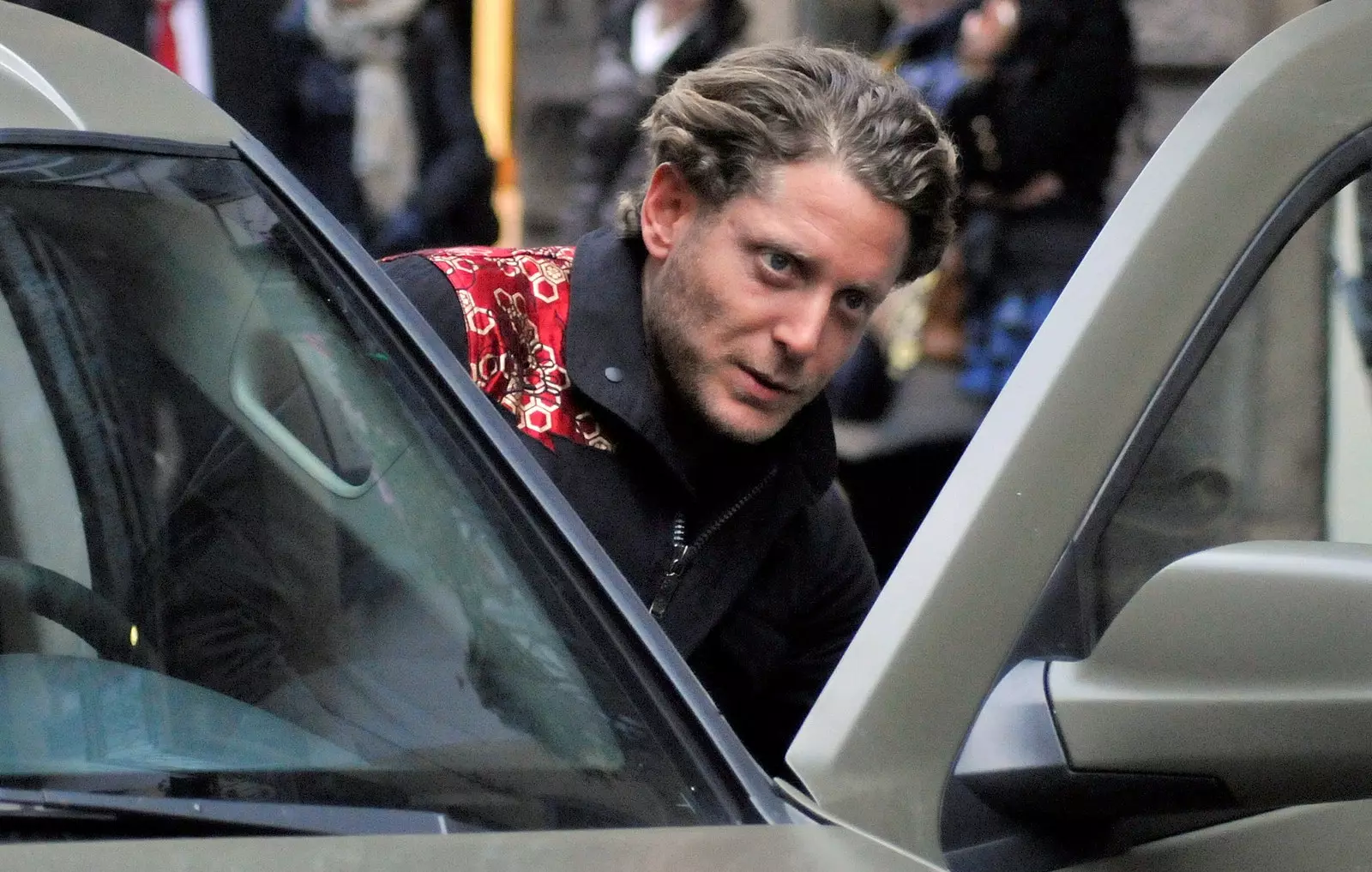 Lapo Elkann çox ağır yol qəzasından sağ çıxır