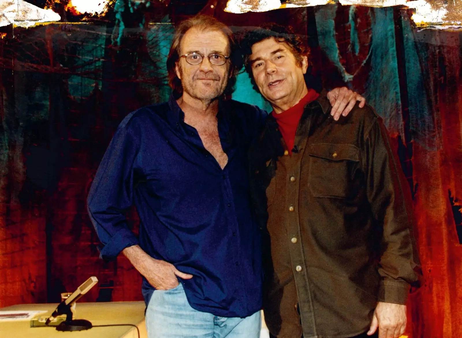 In 2007 he together with Luis Eduardo Aute in 'El vagamundo'.