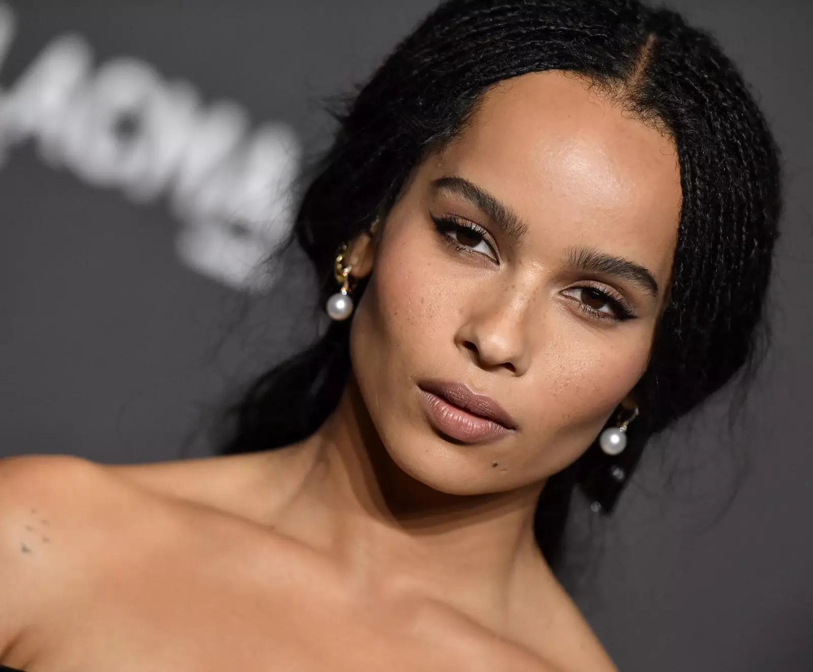 Zoë Kravitz bilang Catwoman sa 'The Batman' ni Robert Pattinson