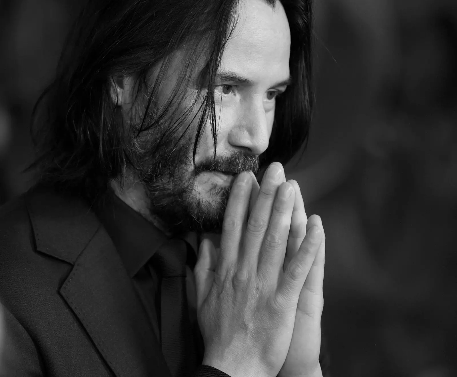 Keanu Reevesek bere zaleak harritzen ditu bere bizarrari agur esanez