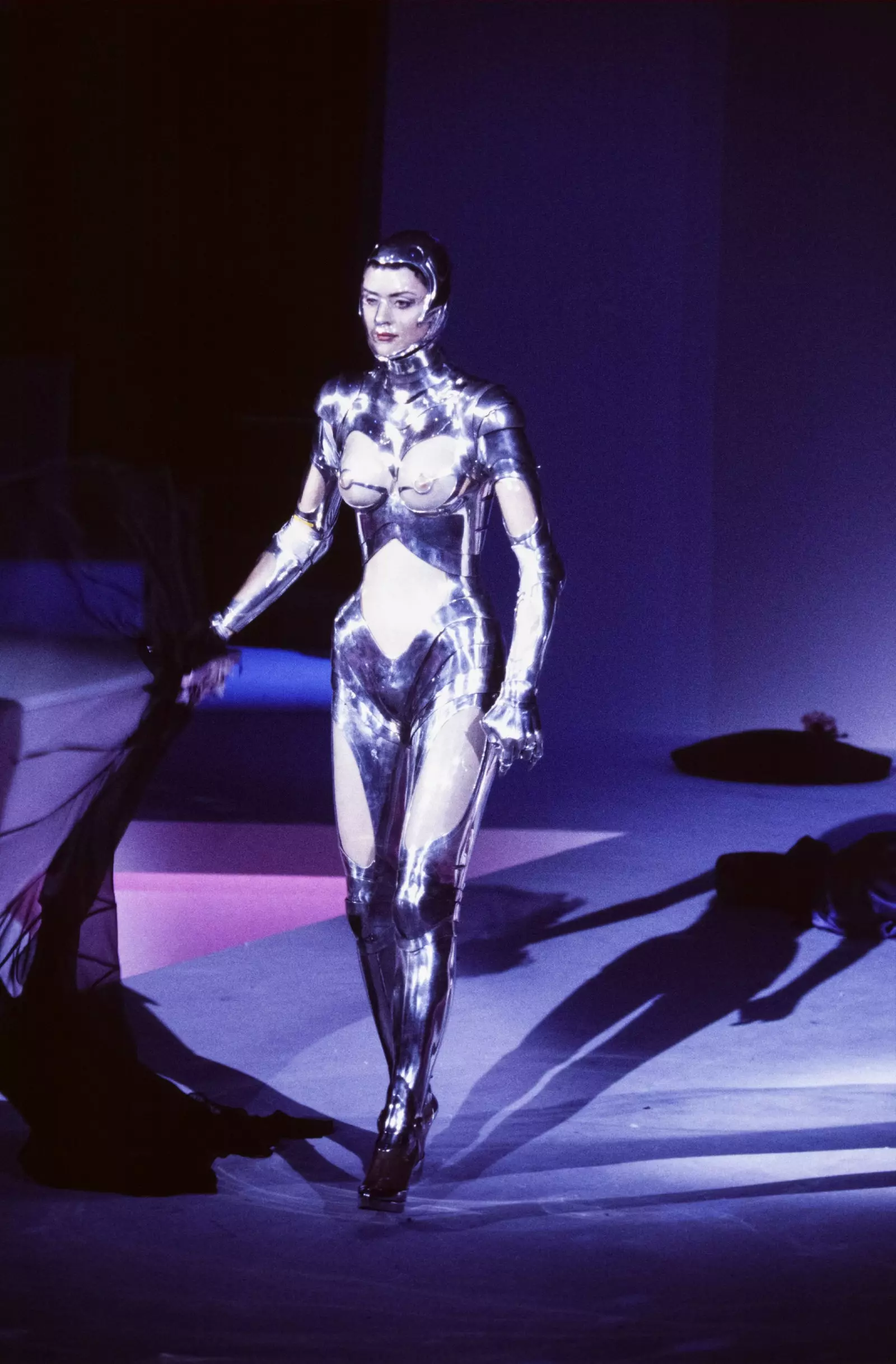 Thierry Mugler Fall Winter 1995 ننداره.