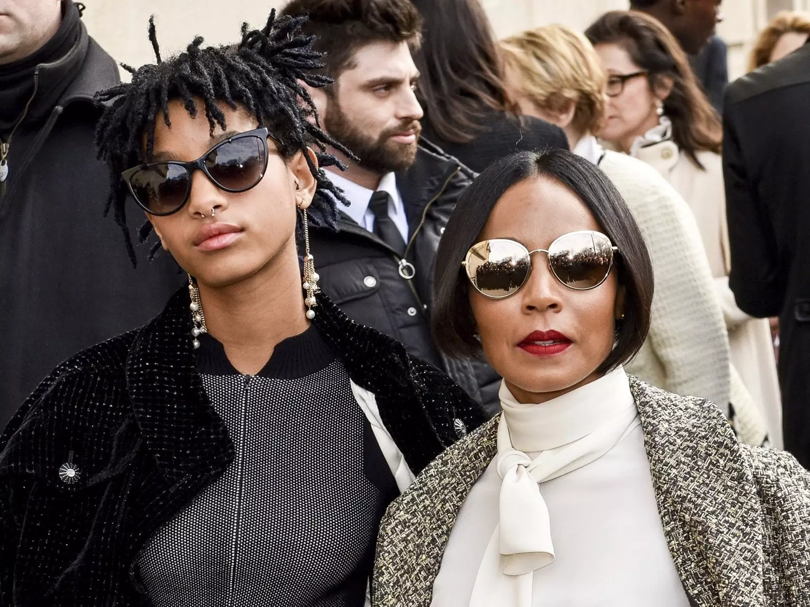 Ĉi tio estas la korŝira konfeso, kiun Willow Smith faris al sia patrino en Fejsbuko