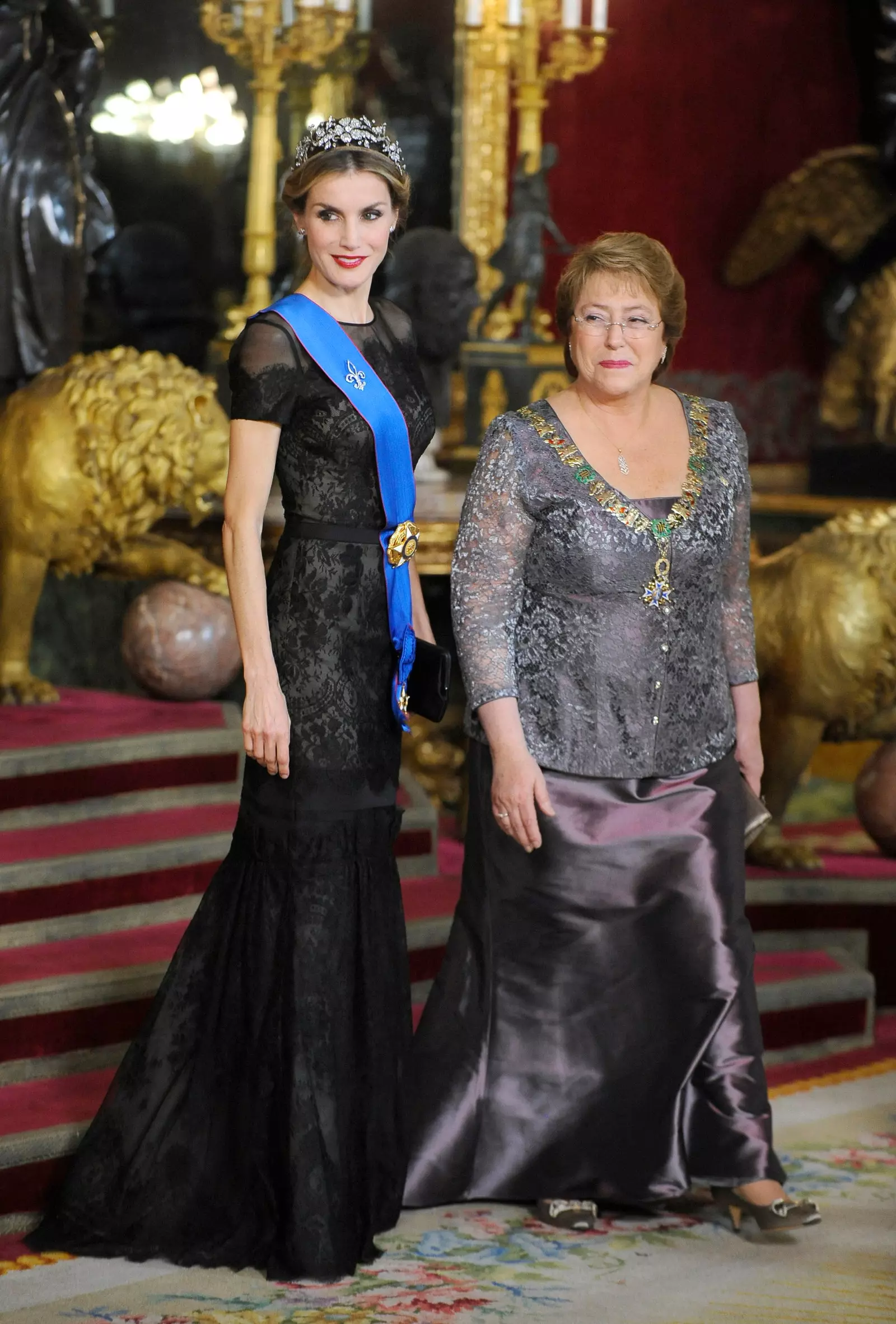 La regina Letizia con il presidente cileno Michele Bachelet.