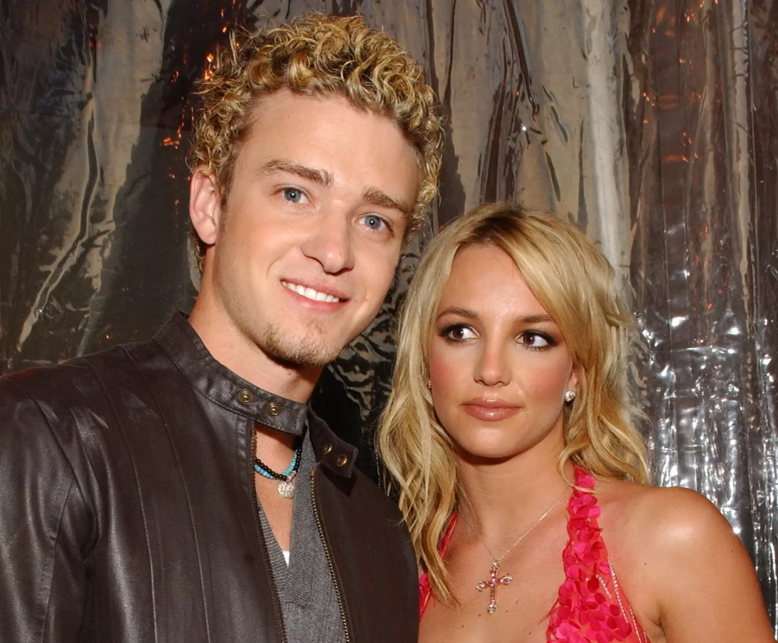 Justin Timberlake kaj Britney Spears en 2002.