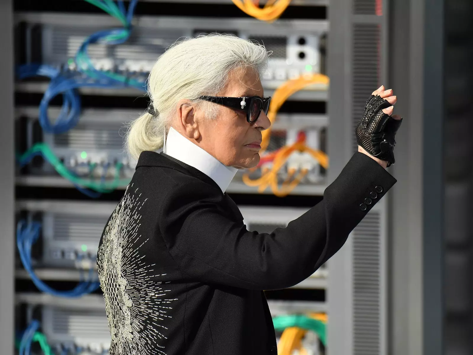 Karl Lagerfeld closing the Chanel spring-summer 2017 fashion show.