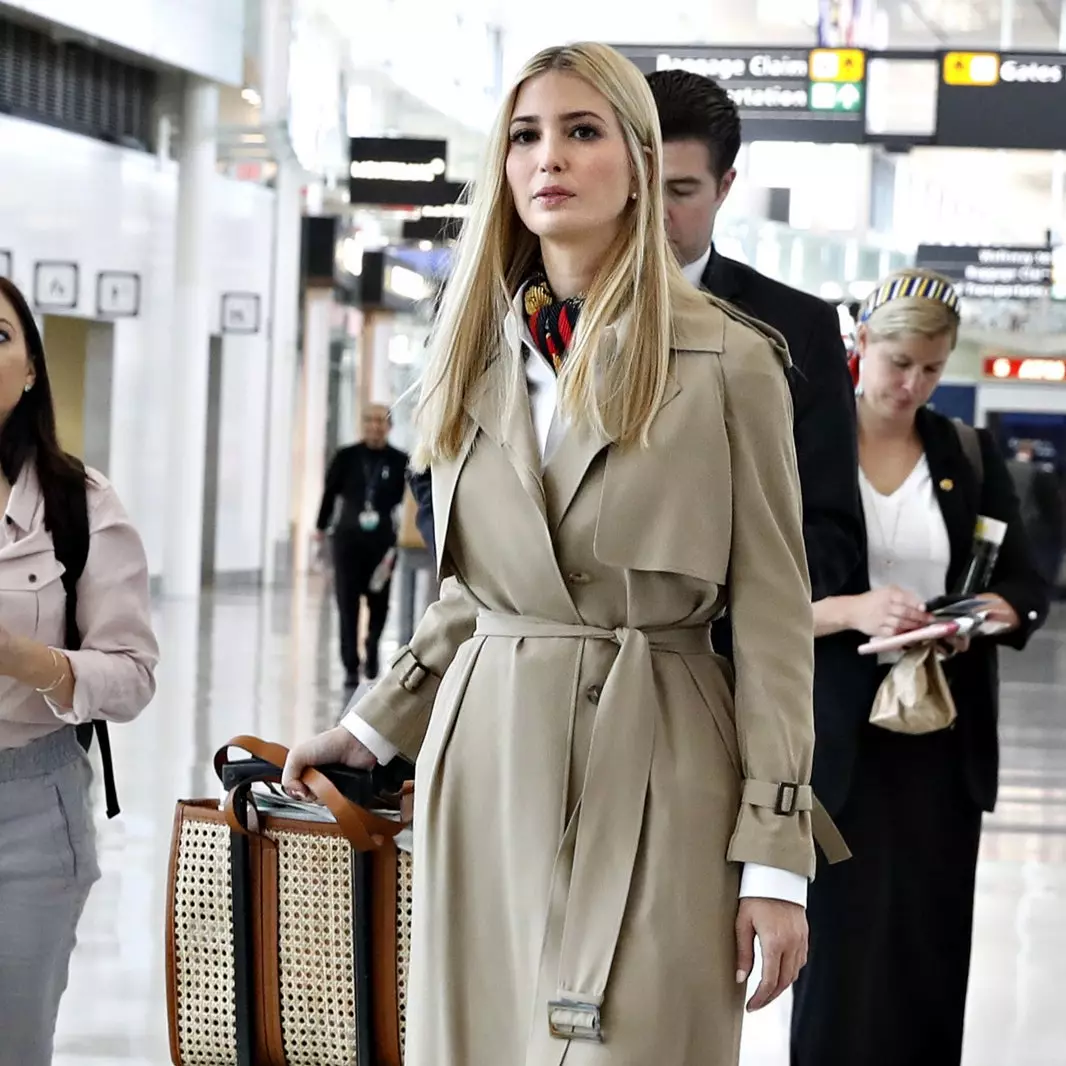 Ivanka Trump sa airport