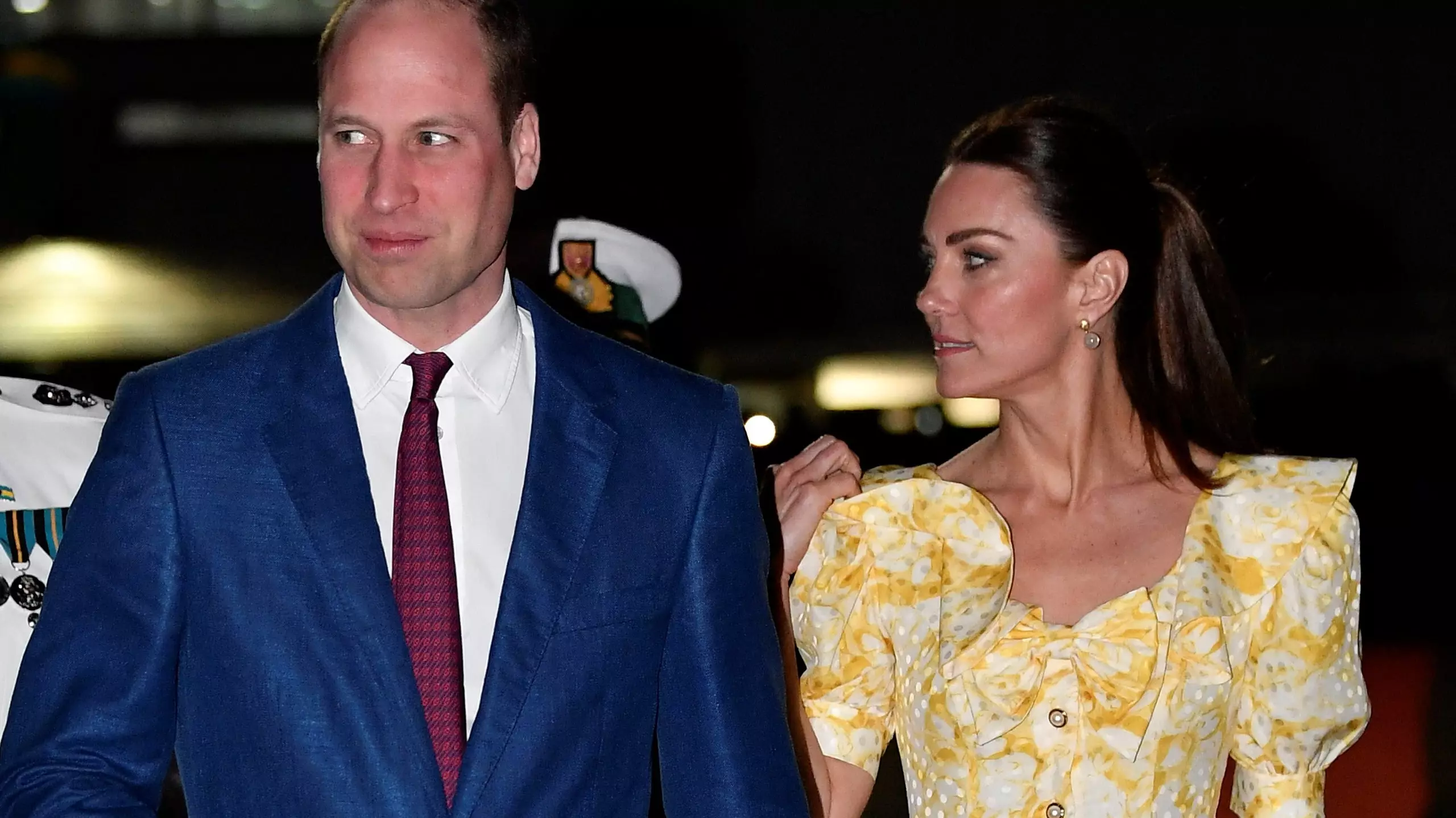 Kate Middleton và Hoàng tử William kết thúc chuyến du lịch Caribe của họ.