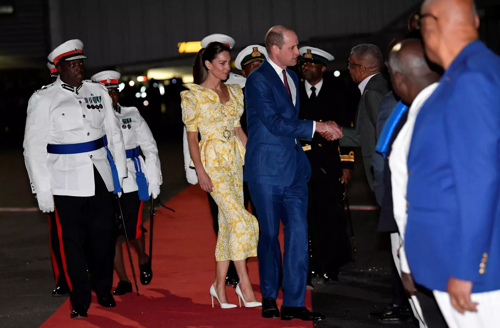 Kate Middleton và Hoàng tử William kết thúc chuyến du lịch Caribe của họ.