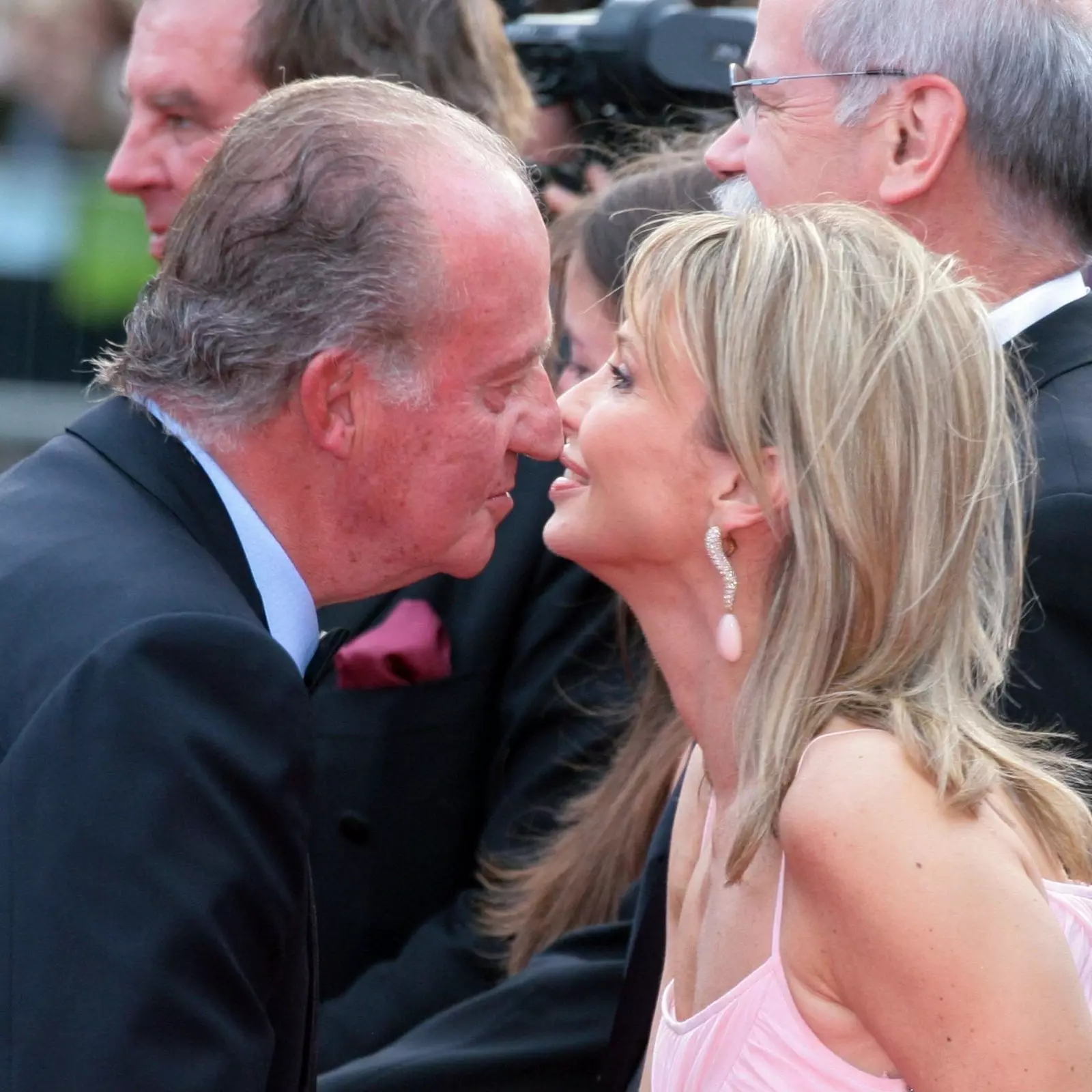 King Juan Carlos และ Corinna Zu Sayn Wittgenstein ในบาร์เซโลนาในเดือนพฤษภาคม 2549