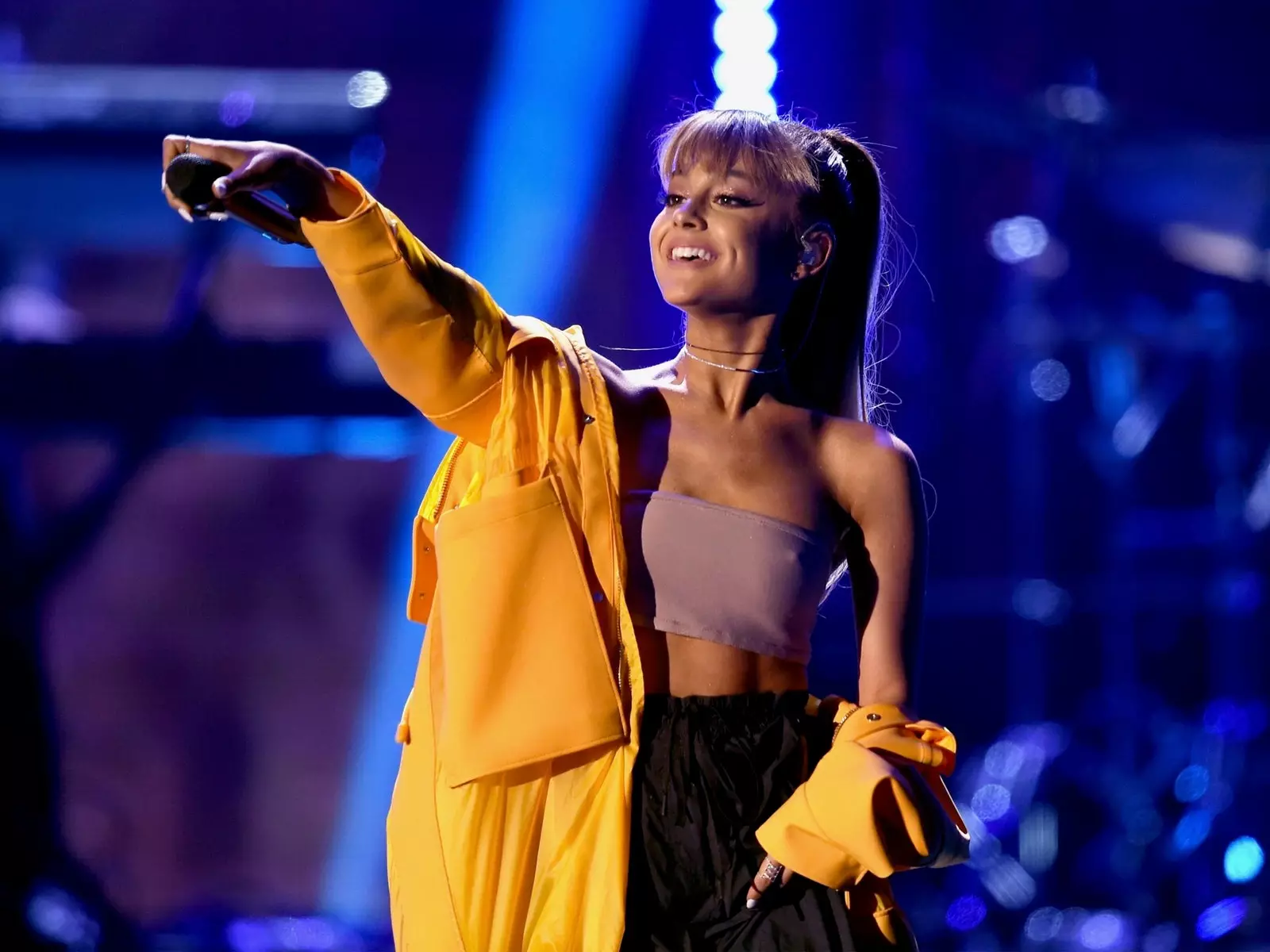 Déanfaidh Ariana Grande a céad láithreas poiblí le breis agus sé mhí