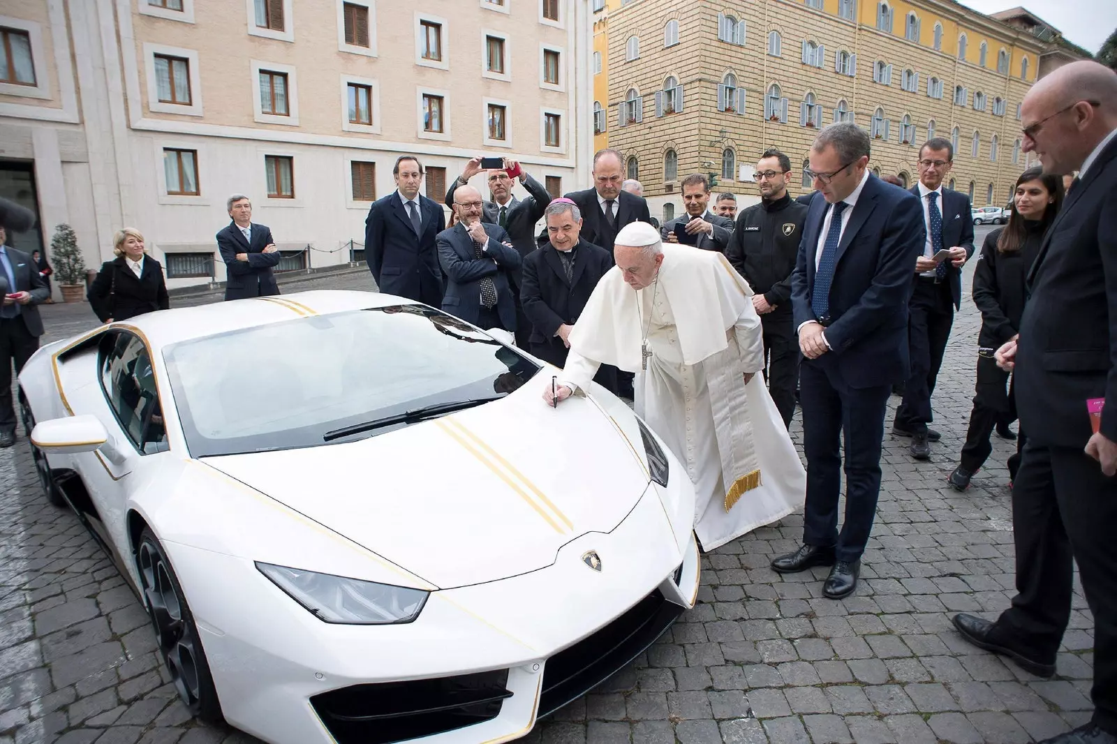 Mübarək Lamborghini