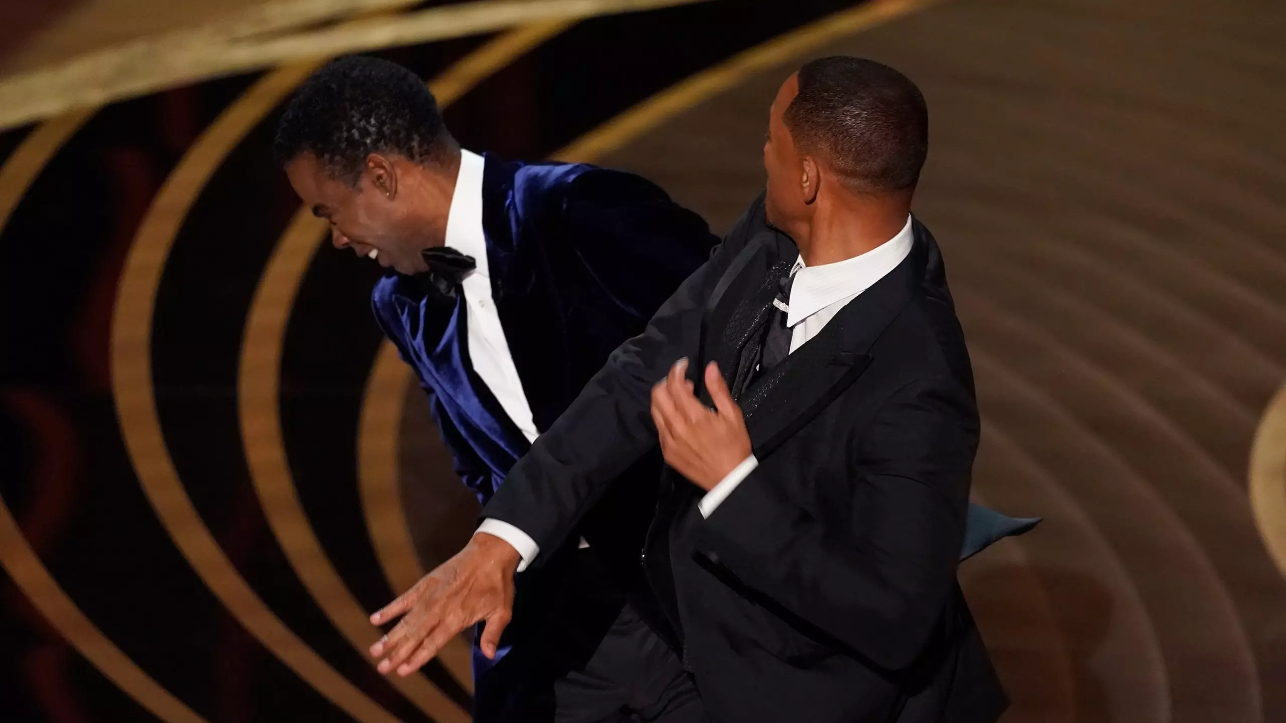 Will Smith schiaffeggia Chris Rock