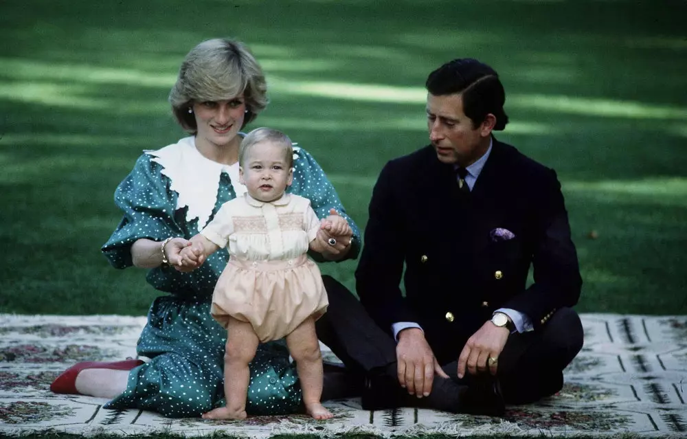 Charles vun England. Lady Di. William Windsor.